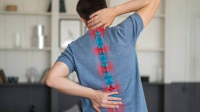 What Does a Herniated Disc Feel Like - 5 Signs and Symptoms